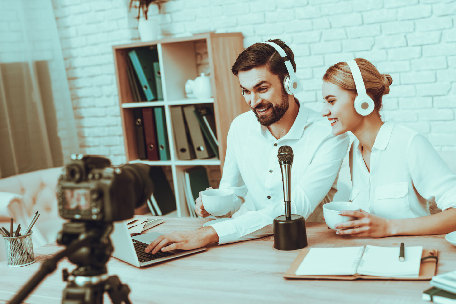 10 Essential Tips Before Starting a Blog - At Home Work Guru